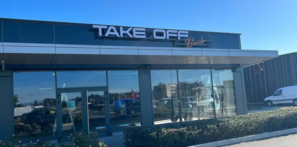 Take Off – Andrézieux – Bar a cocktail – Surf Indoor à Andrézieux